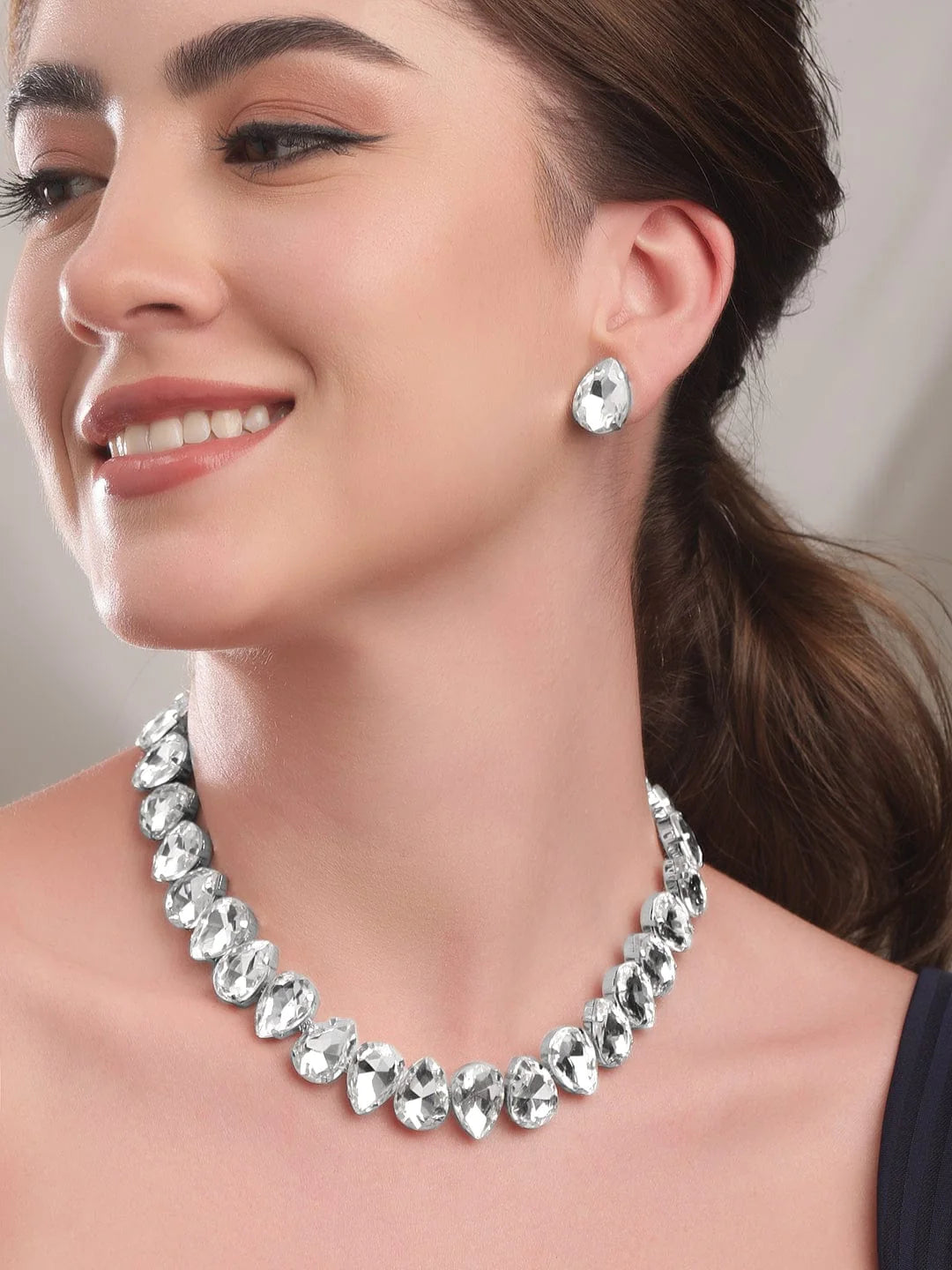 From Desk to Dinner with Rubans Jewelry: Jewelry Transitions for the B